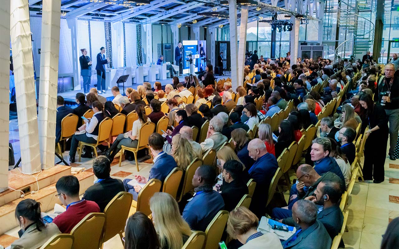 В Москве завершает работу Первый Евразийский конгресс лингвистов ...